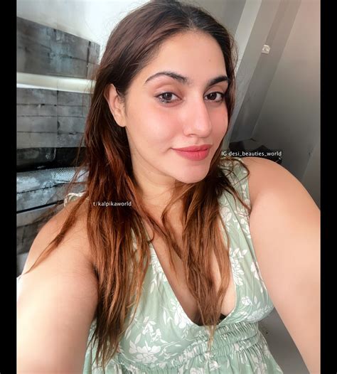 Poojitha Smoothie ️😍😍 Trending Actress Thighs Black Pinkeychowdary Whiskypilla Instagram