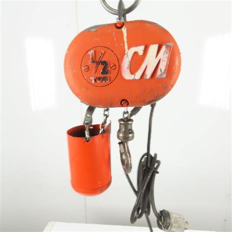 CM Lodestar Model F 1 2 Ton Electric Chain Hoist 10 Lift 16FPM 208 230