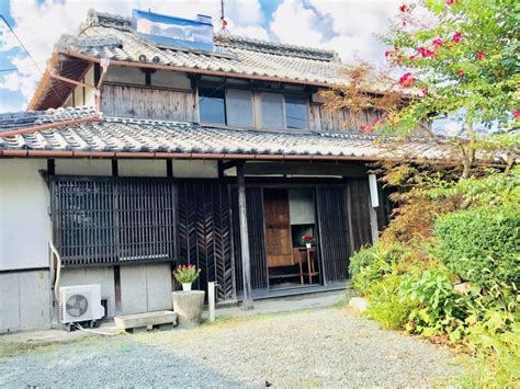 庭の手入れ。空き家古民家に愛着が湧きます。 一般社団法人全国古民家再生協会福岡第二支部