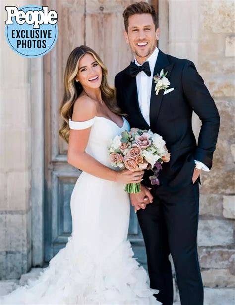 The Bachelorettes Jojo Fletcher And Jordan Rodgers Are Married We