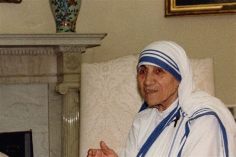 Hindu Leader Says Mother Teresa Sought Converts
