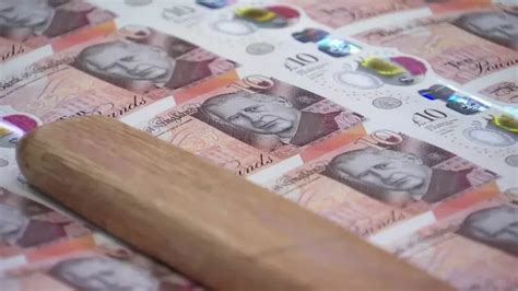 Aceste Bancnote Se Scot Din Circulaţie Preschimbarea Banilor Vechi Se Face La Banca Naţională