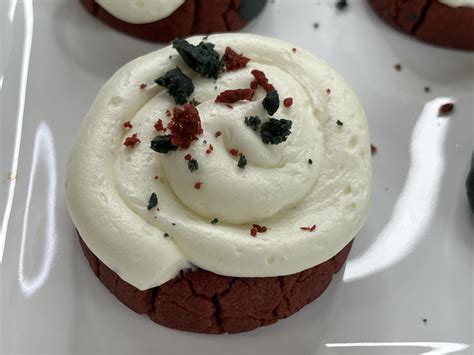 Red Velvet Cookies With Cream Cheese Frosting