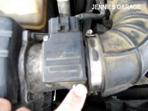 How To Clean A Ford Maf Sensor Simple And Effective Youtube