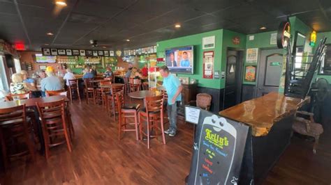 Kellys Pub And Wine Bar Hosts Final Trivia Night Before Closing Doors