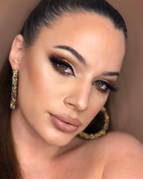 20 Mind Blowing Sultry Makeup Looks To Copy Asap