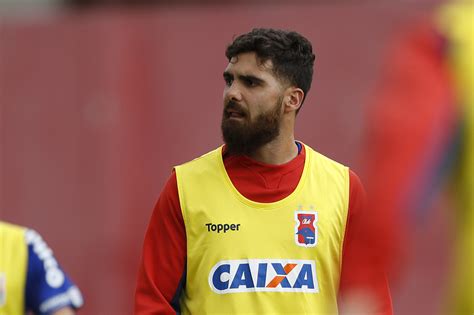 Paraná Não Renova Contrato Do Zagueiro Rayan Mercado Da Bola