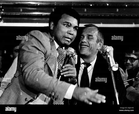 Arkiv Stockholm 196508 World Boxing Champion Muhammad Ali Is Seen With