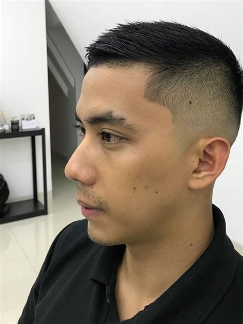 Gaya Rambut Pendek Buat Pria Gemuk Ikal Potongan Gaya Keriting Cowok Bergelombang Trendi
