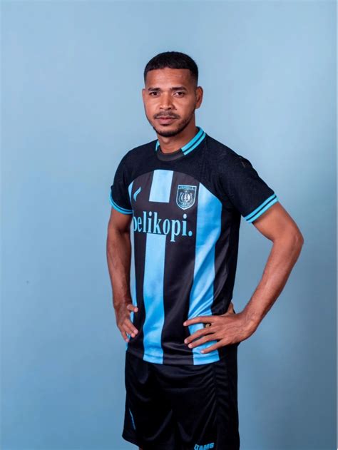 Persela Lamongan 2024 25 Away Kit