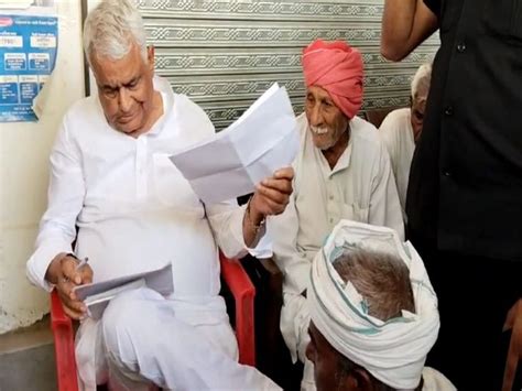 Dr Kirodi Lal Meena Conducted A Public Hearing कृषि मंत्री