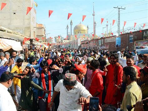 Sehwan Enlivens As Devotees Celebrate Urs Of Shahbaz Qalandar