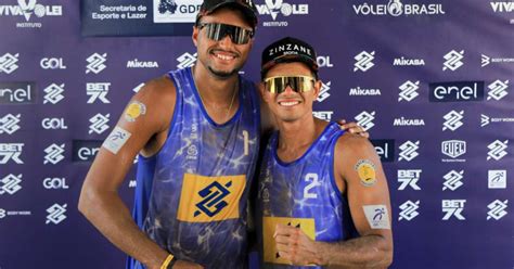 Duplas brasileiras vencem 4 jogos e avançam no Elite 16 de Viena
