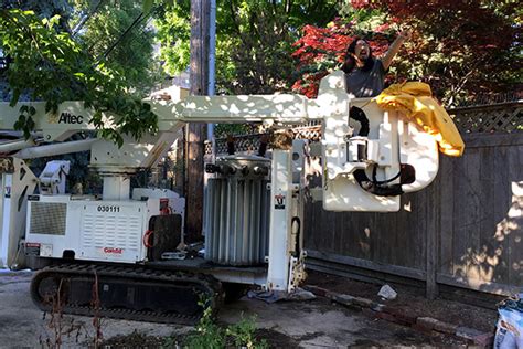 Selfies With The ComEd Cherry Picker Avoision Com