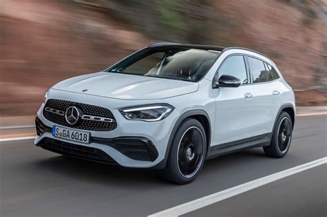 New Mercedes Benz Gla Amg Gla 35 Price Starts At Rs 4210 Lakh In