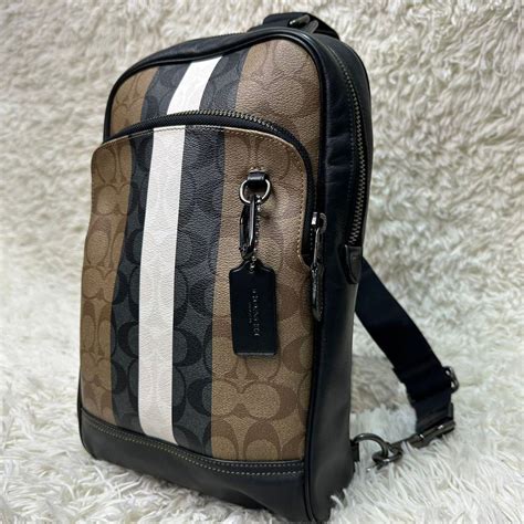 コーチ Coach ボディバッグ