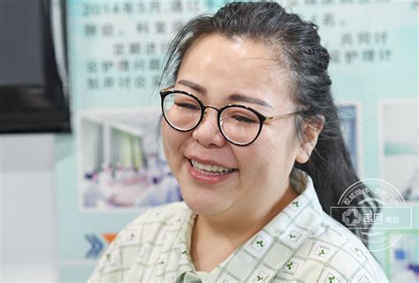 “中国第一胖女孩”瘦了 从488斤减到190斤社会中国时报网