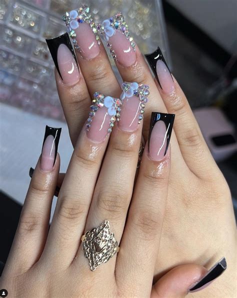 Make A Splash With 45 Duck Shaped Nail Designs
