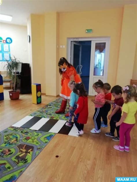 Развлечение по ПДД для второй младшей группы Фотоотчет 3 фото Воспитателям детских садов