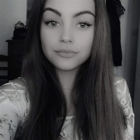 Lara Félix Youtube