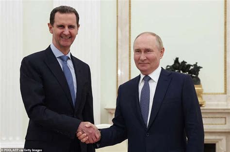 Grinning Syrian Monster Bashar Assad Meets Putin To Discuss War