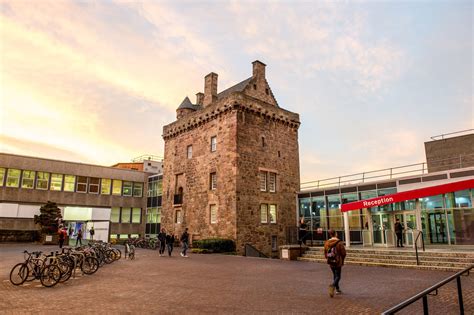 Edinburgh Napier University Oxford International