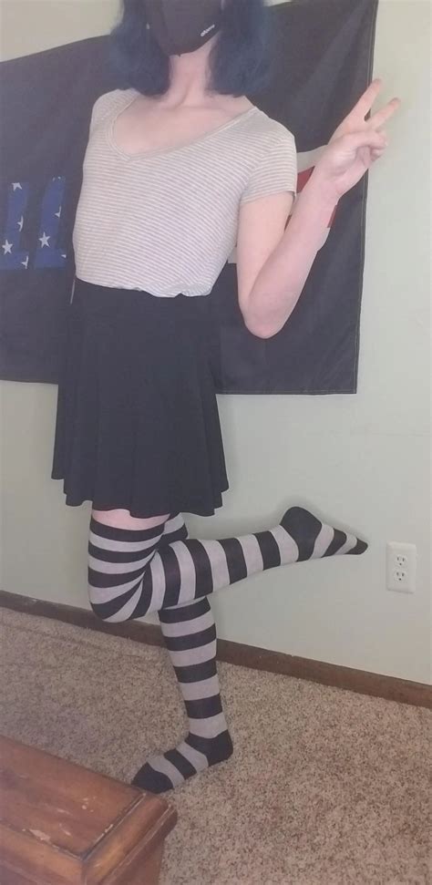 Hiiiii I Hope Im Still Cute Without Showing Lots Of Skin 😓 Might Need