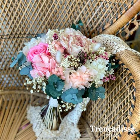 Ramo De Novia Preservado En Blancos Y Rosas Trencadissa Art Floral