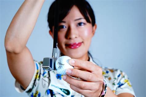 ヘッドアップは“パット練”で直せる⁉ 美女プロが教える「1円」でできる飛距離アップ練習法【小澤美奈瀬の夏期集中レッスンvol3】 12