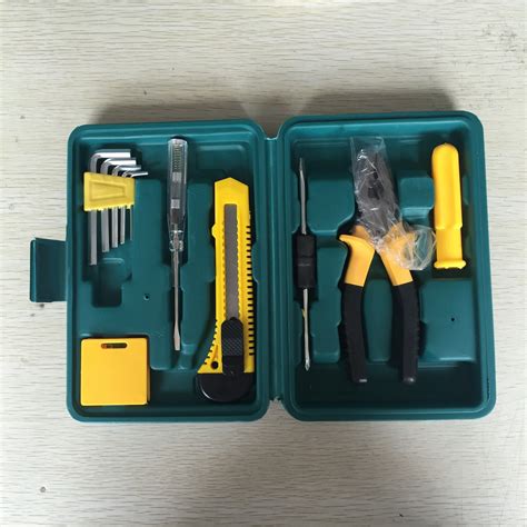 11件套b车载维修工具箱 车用五金组合工具箱 便携应急工具盒批发 阿里巴巴