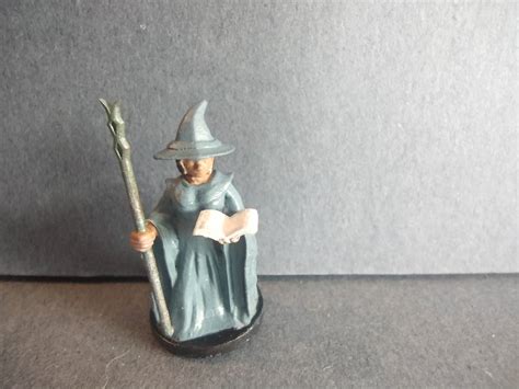 Halfling Gnome Female Wizard By Jamierobbison On Deviantart