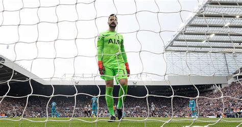 No Pride No Fight Tottenham Captain Lloris Apologises For Very