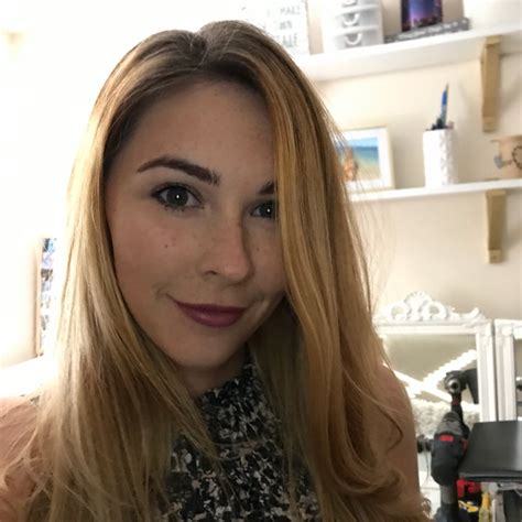 TW Pornstars Lauren Twitter NewProfilePic 8 20 PM 24 Sep 2017