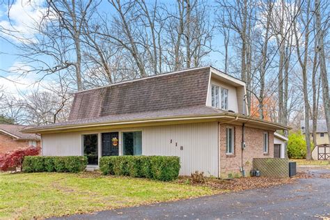 118 Windsor Dr Hopkinsville KY 42240 See Est Value Schools More