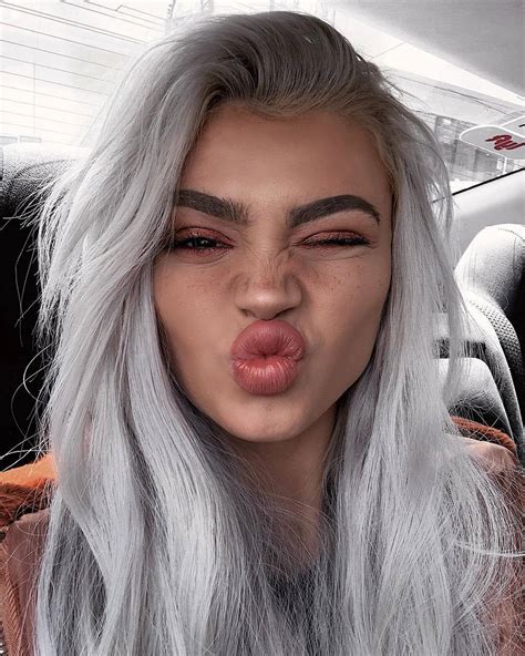Want Those Lips So Bad Scrolller