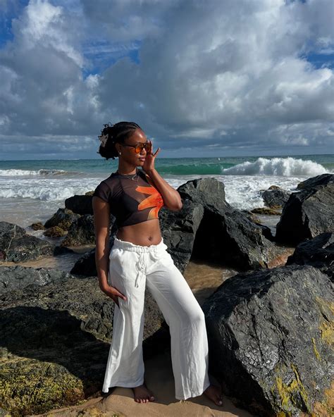 Dominique Simone Dominiquesiiimone • Instagram Photos And Videos