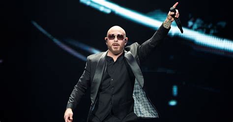 Pitbull Adquirió Los Derechos De Nombre Del Estadio De La Universidad