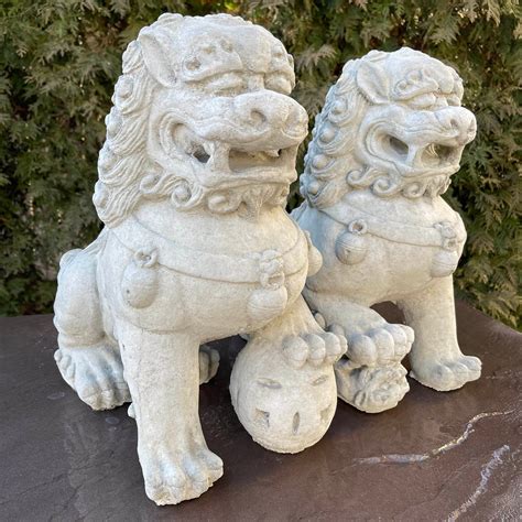 Chinese Lion Dogs