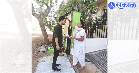 Success Story विना शिकवणी गौरवने मारली बाजी चांगली नोकरी सोडण्याचा