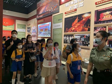 參觀昂船洲軍營駐香港部隊展覽中心