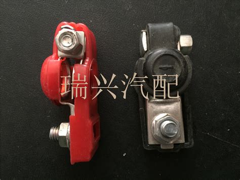 电瓶桩头卡子怎么更换大山谷图库