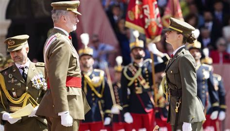 Leonor Completa L Accademia Militare L Emozione Di Letizia Di Spagna