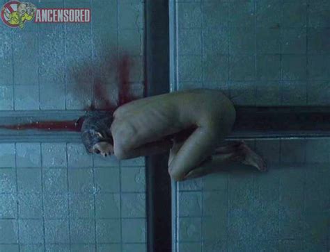 Naked Halle Berry In Gothika