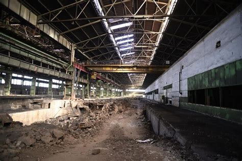 Premium Photo Inside The Old Abandoned Steel Mill