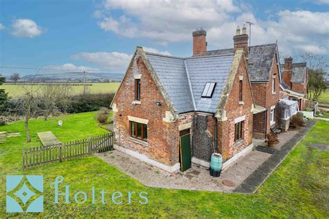 Property In Pembridge Leominster Hr6 9hl