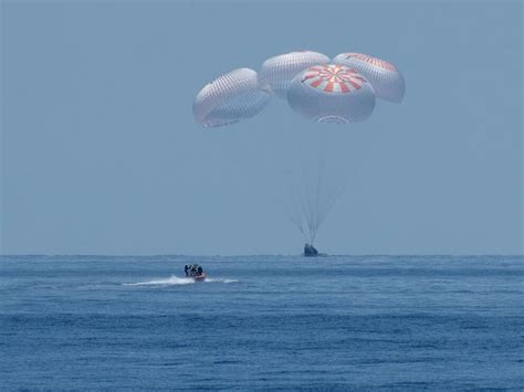Las Fotos De La Llegada A La Tierra De Los Astronautas De Spacex Infobae