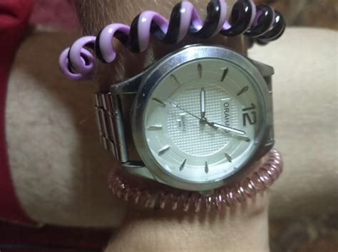 Девочки в чем прикол дарить эти резинки браслеты мальчикам Мне уже вторая подарила и говорит