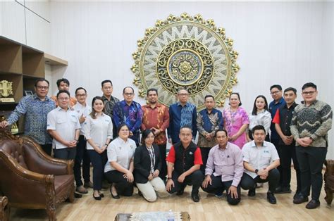 Kerja Sama Jurnalistik Serumpun Dongkrak Potensi Kalbar Sarawak