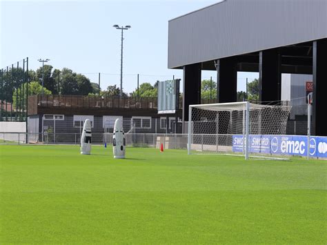 Coupe De France Lol Prête Le Groupama Training Center Pour Limonest