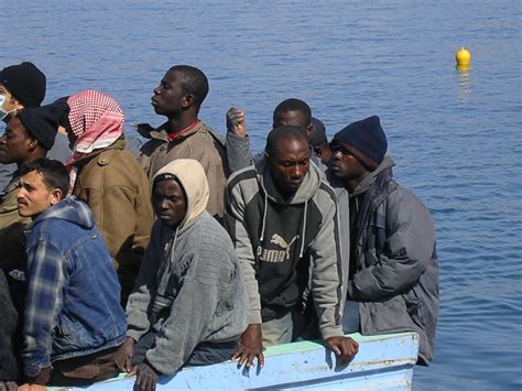 Immigrazione A Lampedusa La Protesta Degli Isolani